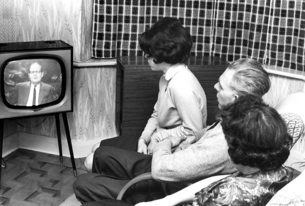 Wie der Fernseher erfunden wurde - Kleine Kinderzeitung