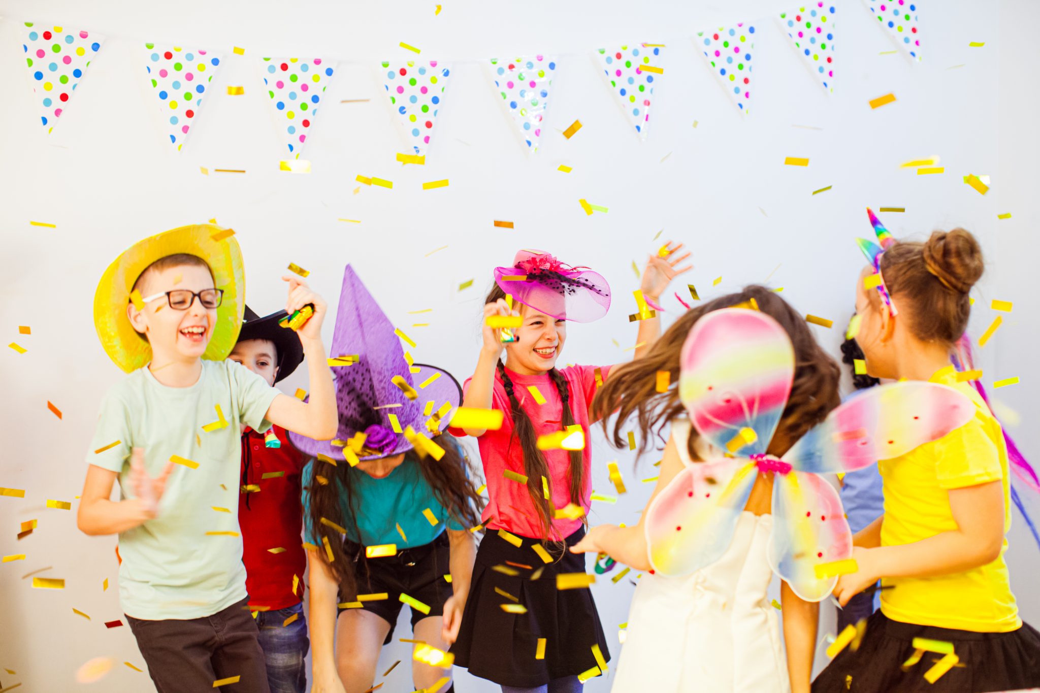 Mach mit! 5 lustige Spiele für die Faschingsparty - Kleine Kinderzeitung